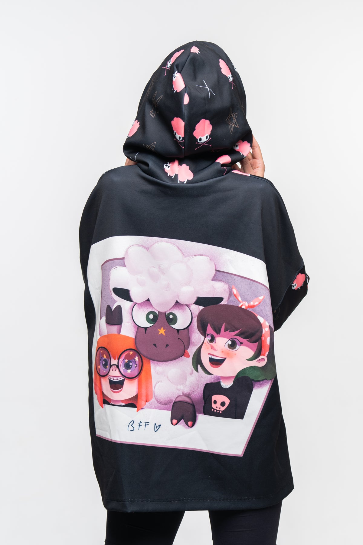 W's Oversized Pauna Hoodie | Wacky Sheep