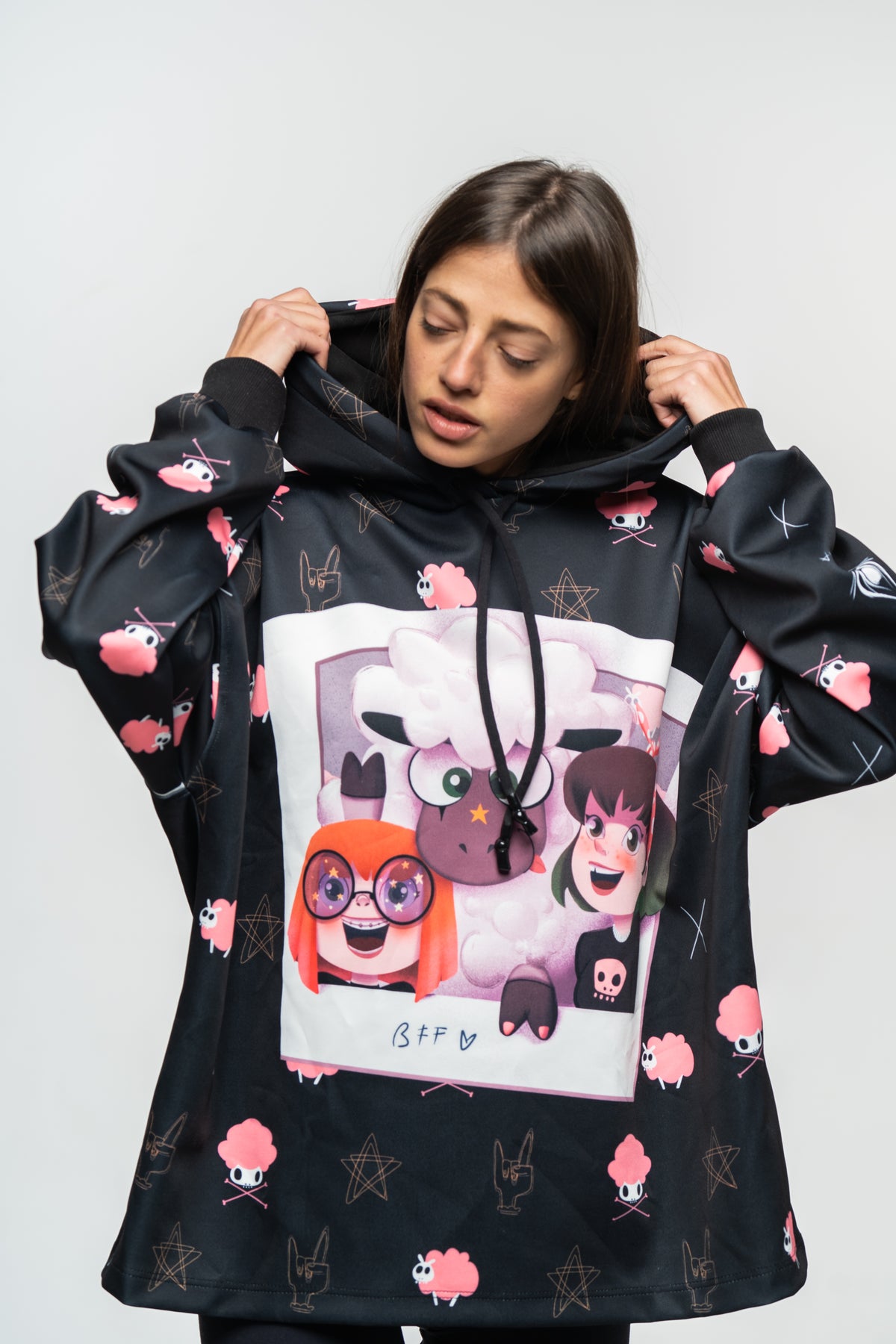 W's Oversized Pauna Hoodie | Wacky Sheep
